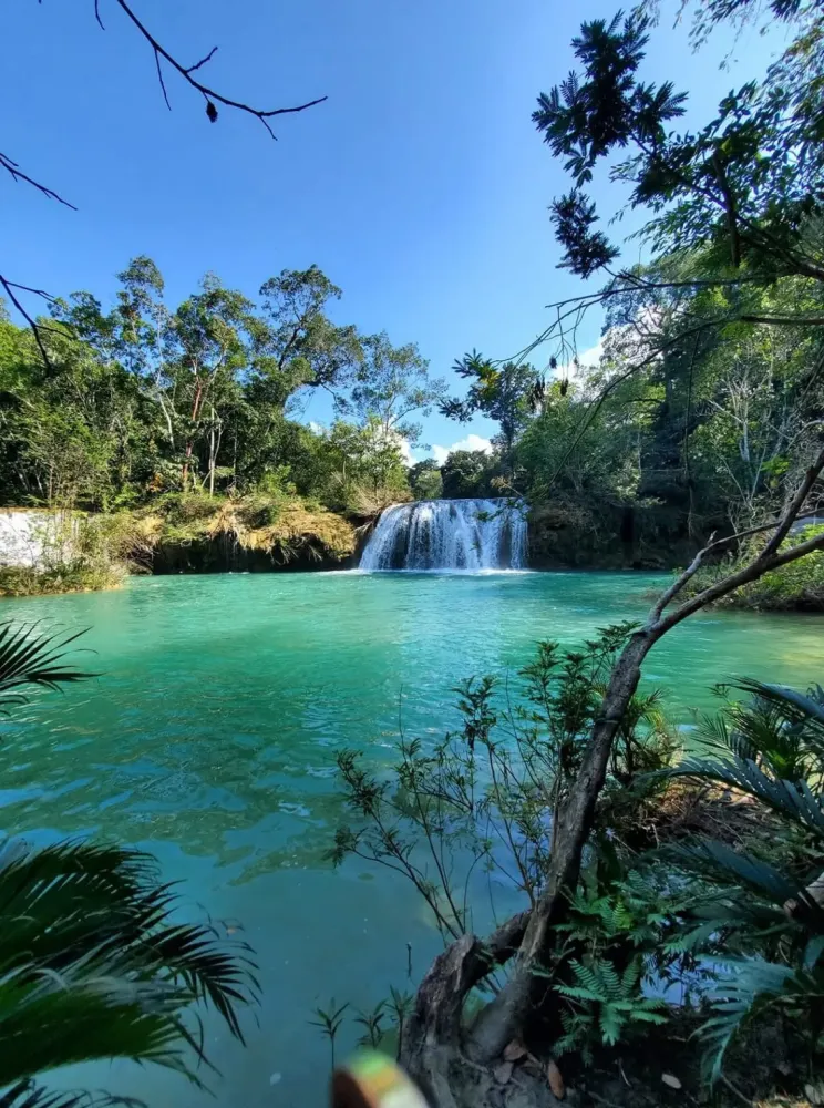 Palenque-Cascada Roberto Barrios - Chiapas Único Travel